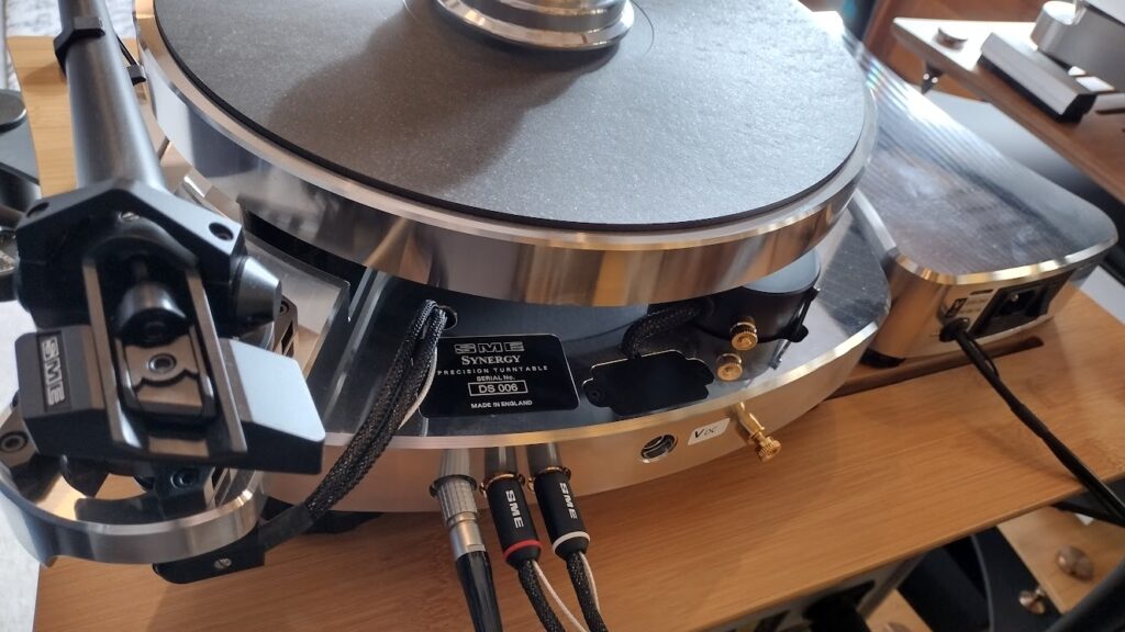 SME DIAMOND SERIES SYNERGY TURNTABLE, EX-DEMO, BOXED, AUTHORISED DEALER ...